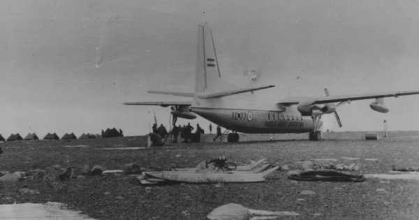 Vicecomodoro Marambio, el aviador que exploró la Antártida y la base ...