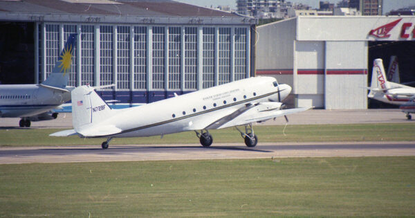 La Argentina compró un Basler BT-67 para operaciones antárticas ...